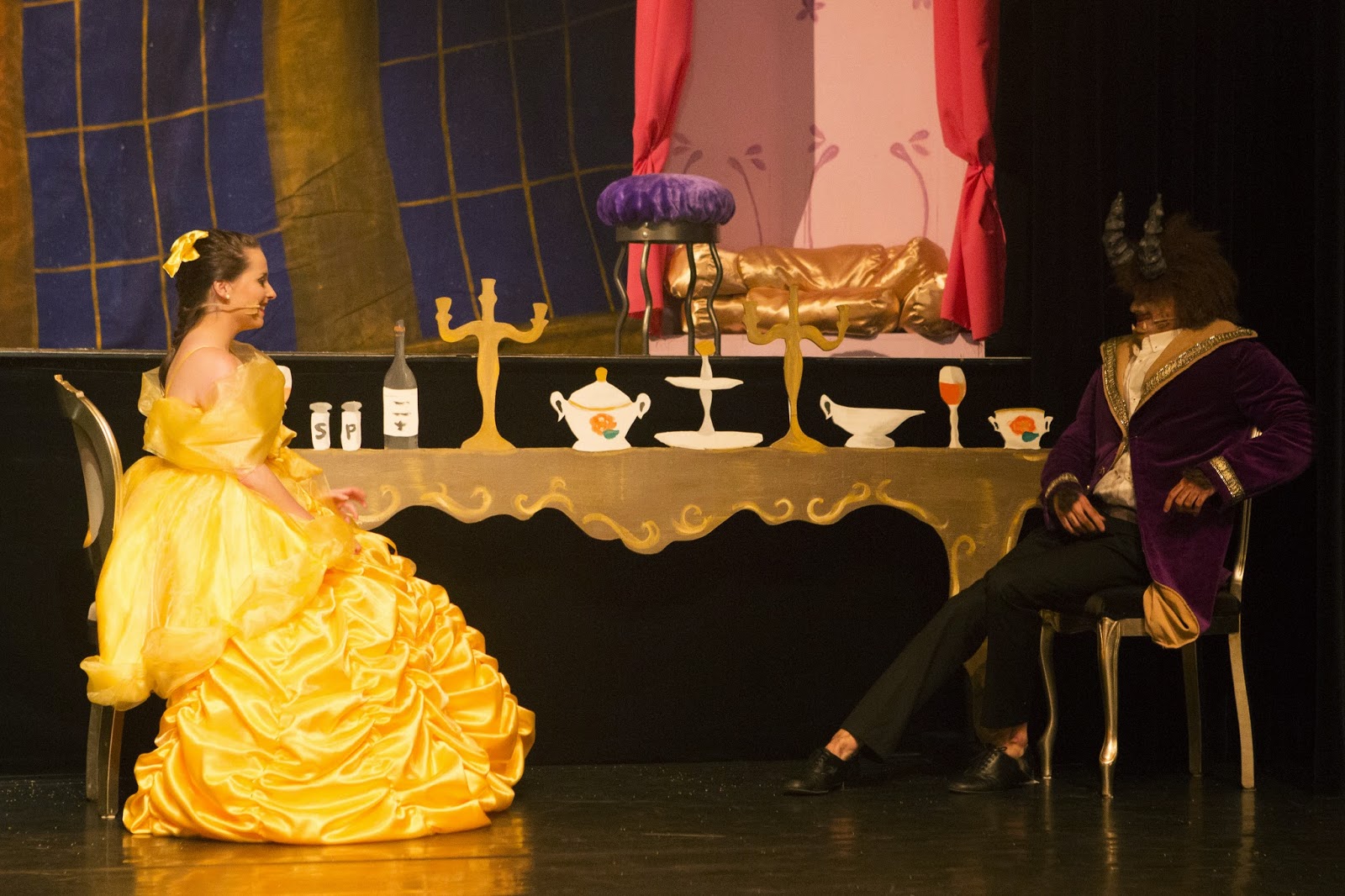 Lique's Blog: Beelden van de musical "Belle en het Beest "in het ...