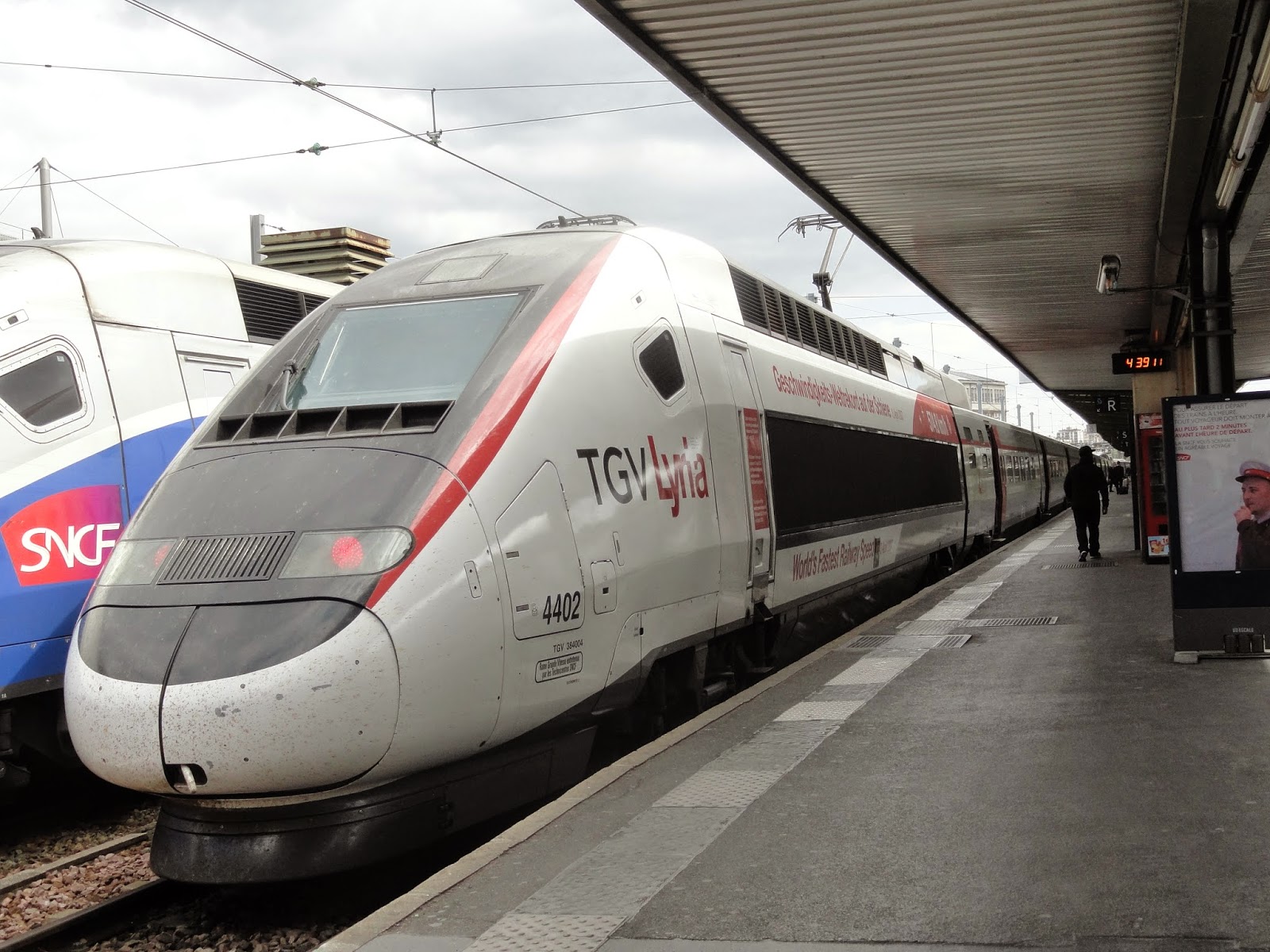 TGV 4402 à Paris gare de Lyon
