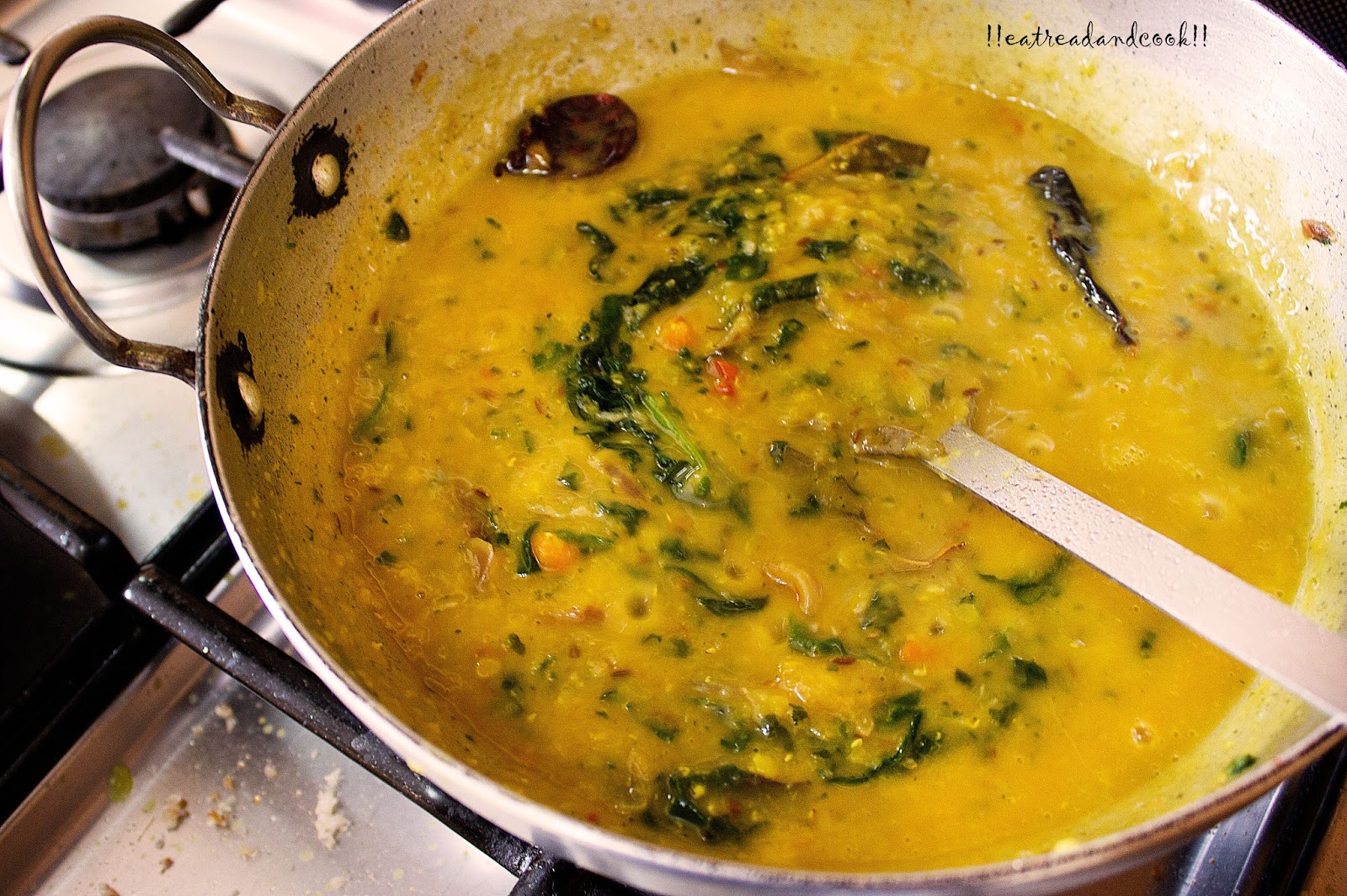 Yellow Moong Dal with Spinach / Palak Dal / Palong Saag Diye Mug er Dal