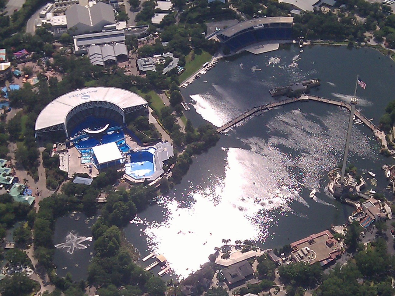 Airship Ventures: SeaWorld Lagoon