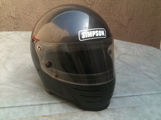 VINTAGE KLASS: Simpson helmet 80's