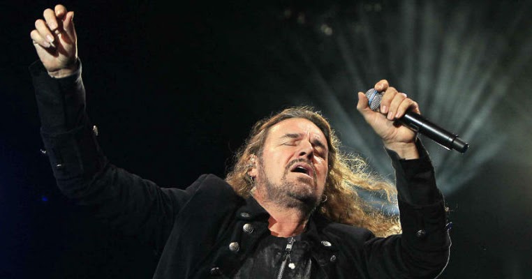 EnXclusiva: ¿Se operó? Rostro de Fher, vocalista de Maná, da de qué hablar