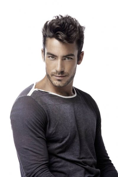 Aaron Diaz - Dream Guys