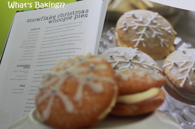 What's Baking??: Snowflake Christmas Whoopie Pies