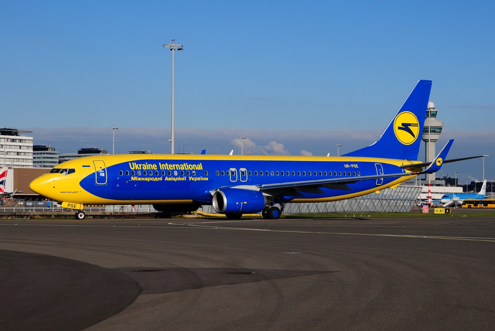 Flyingphotos Magazine News: Ukraine International Airlines to add B777 ...