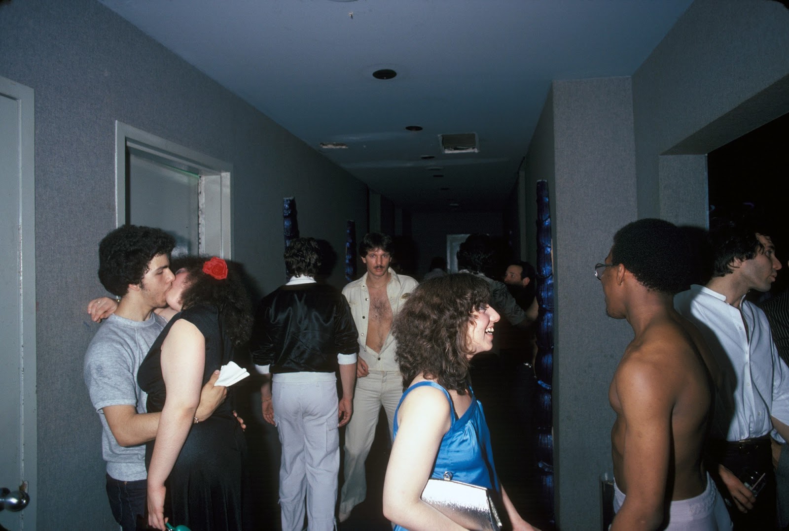 Amazing Photographs Capture the Glory Days of Disco in New York City ...
