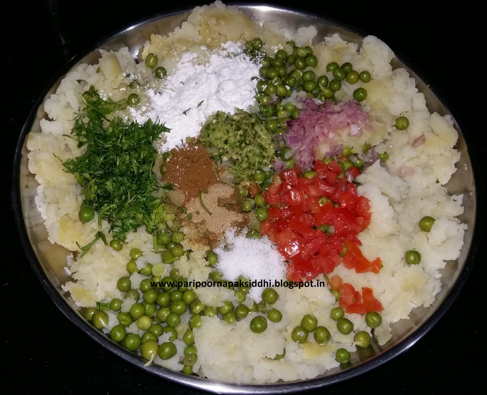 Paripoorna Paksiddhi : ALU MATAR KI TIKKI / PEAS AND POTATO PATTY