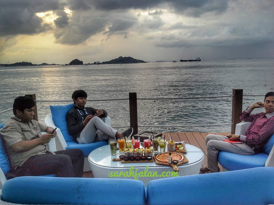 Santai Cantik Di Ombak Bar KTM Resort Batam