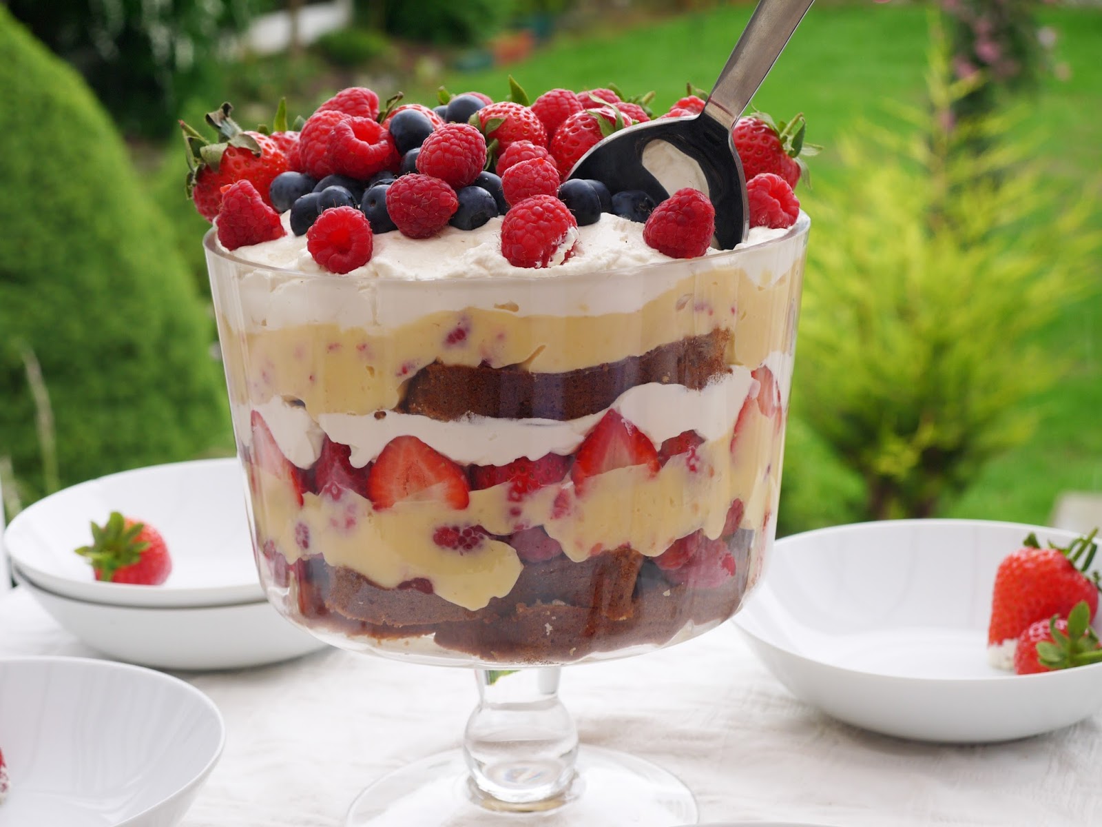 This Muslim Girl Bakes: Eid Berry Trifle.