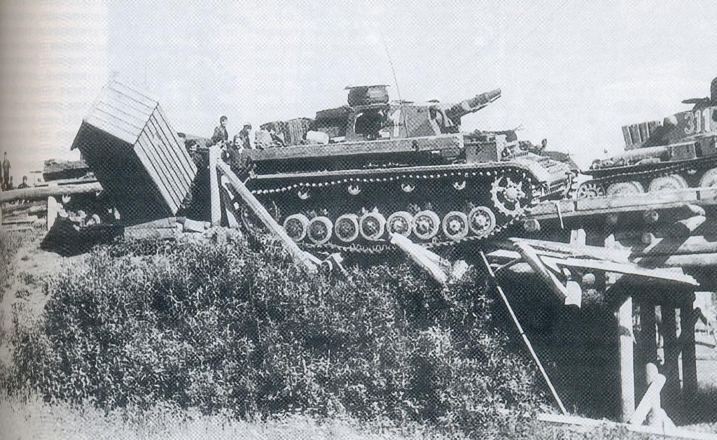 Military History Of the 20th Century: Panzer Mk IV tanks during Battle ...