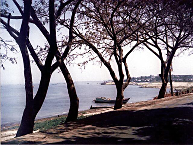 EXPLORE THE WORLD: Munshiganj; a Historic District in Bangladesh