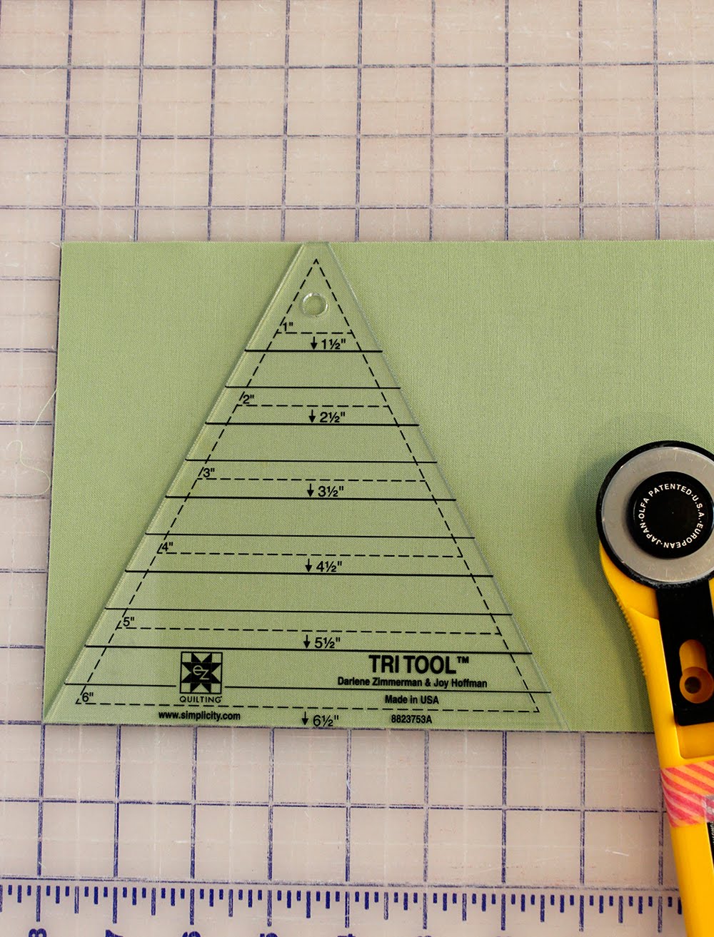 A Bright Corner: Pinwheel Block tutorial with Tri-Recs Rulers + Ruler ...