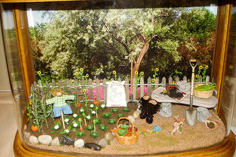 Good Sam Showcase of Miniatures: Exhibit: Peter Rabbit in McGregor's Garden