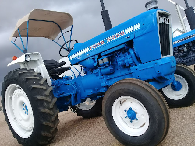 MAQUINARIA AGRICOLA INDUSTRIAL: Tractor Ford 5000 $9,500 Dlls.