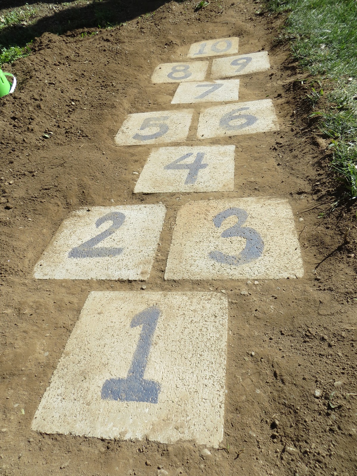 Life, among other things.: Day 27: DIY Hopscotch Garden Path
