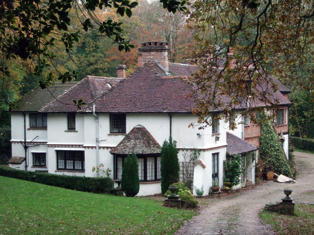 A bad witch's blog: Pagan Eye: A Witch's House?