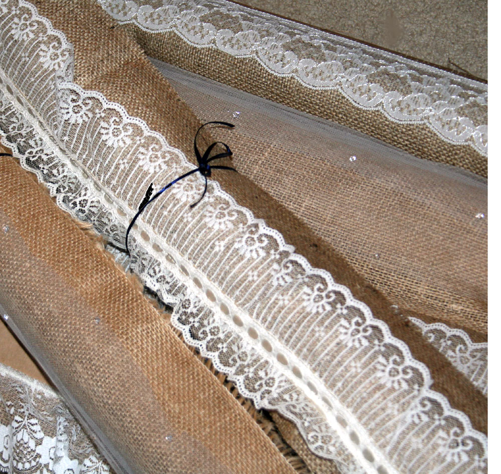 Nesting In The Country: Tulle, Lace, Burlap + Kraft Paper = Wedding!