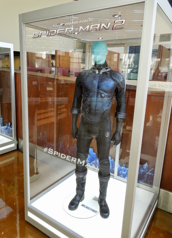 Hollywood Movie Costumes and Props: Jamie Foxx's Electro movie costume ...
