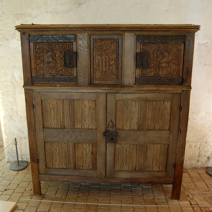 St. Thomas guild - medieval woodworking, furniture and other crafts ...