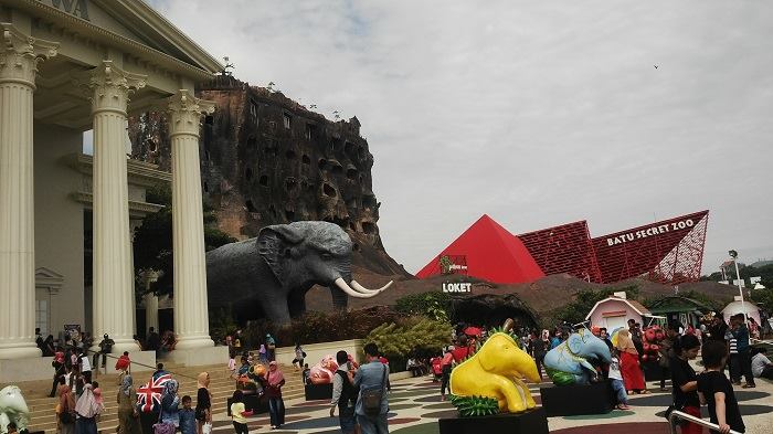 Jatim Park 2 MALANG ~ Sentosa Wisata Bondowoso