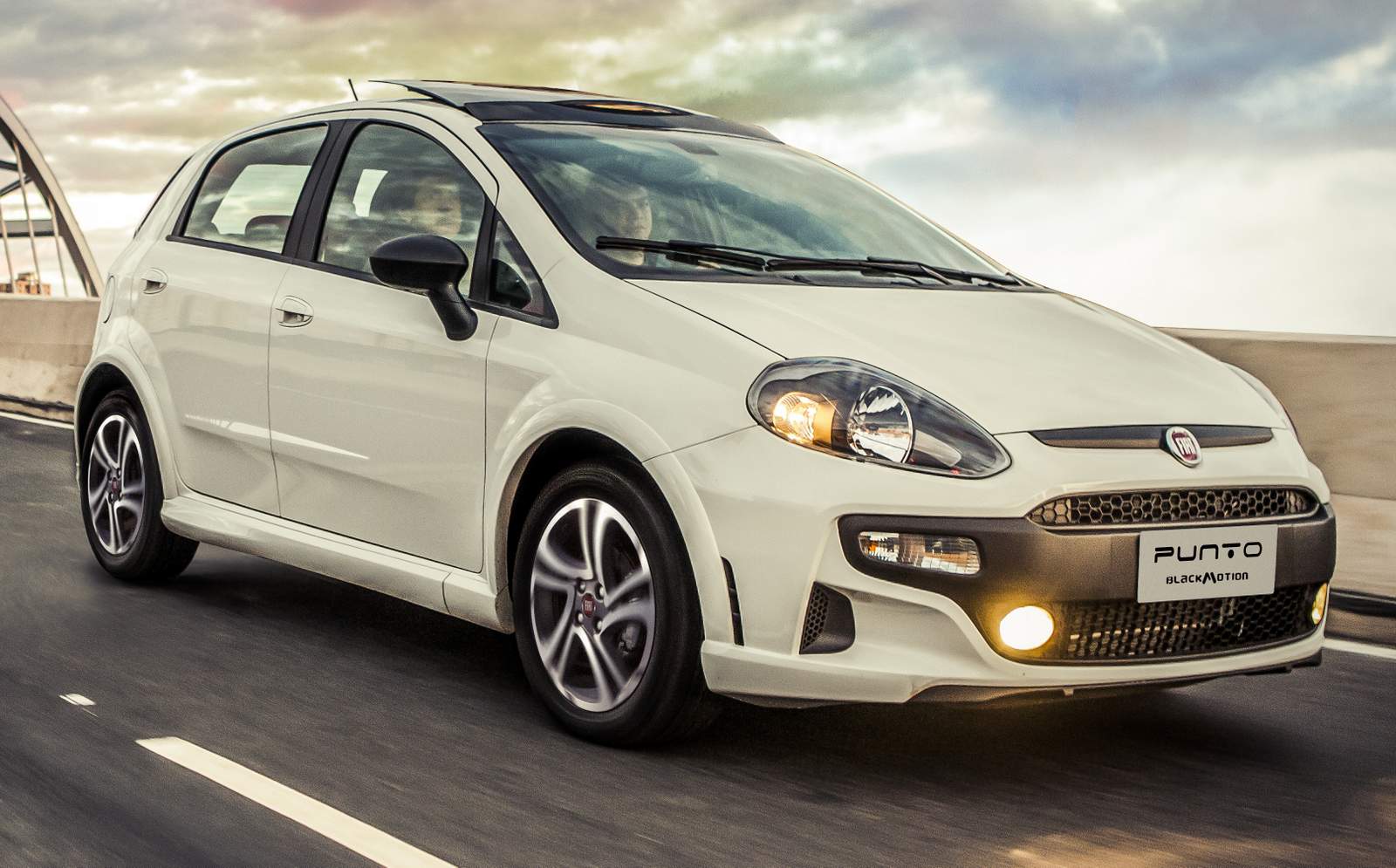 Novo Fiat Punto 2016 Preço e Ficha Técnica - Autos Novos