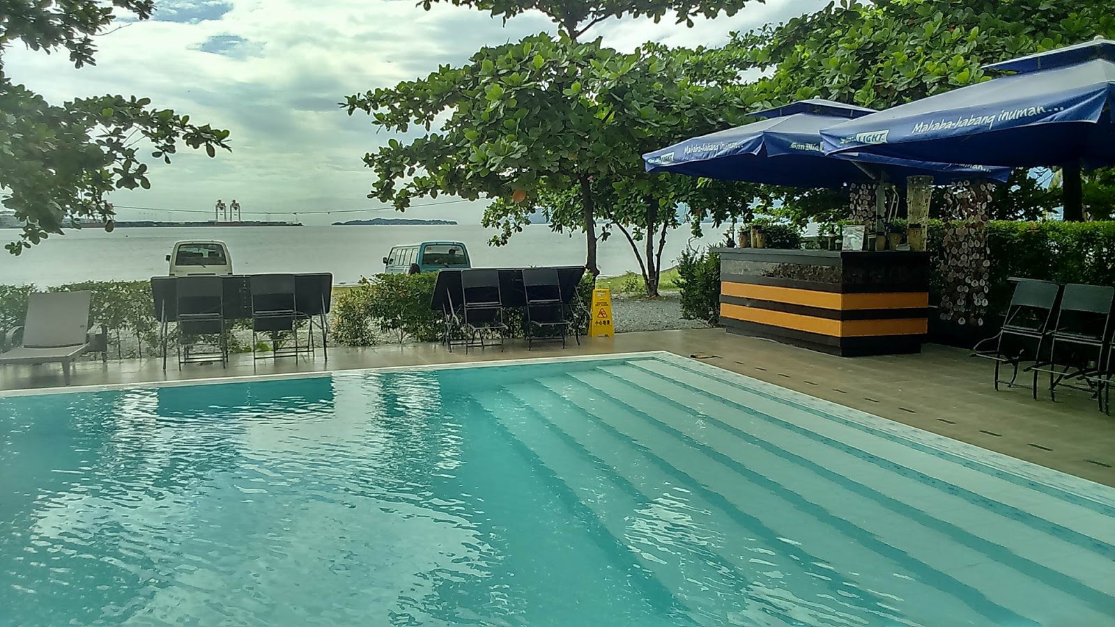 Choose to SHINE!: One Fine Weekend at Subic Grand Harbour Hotel