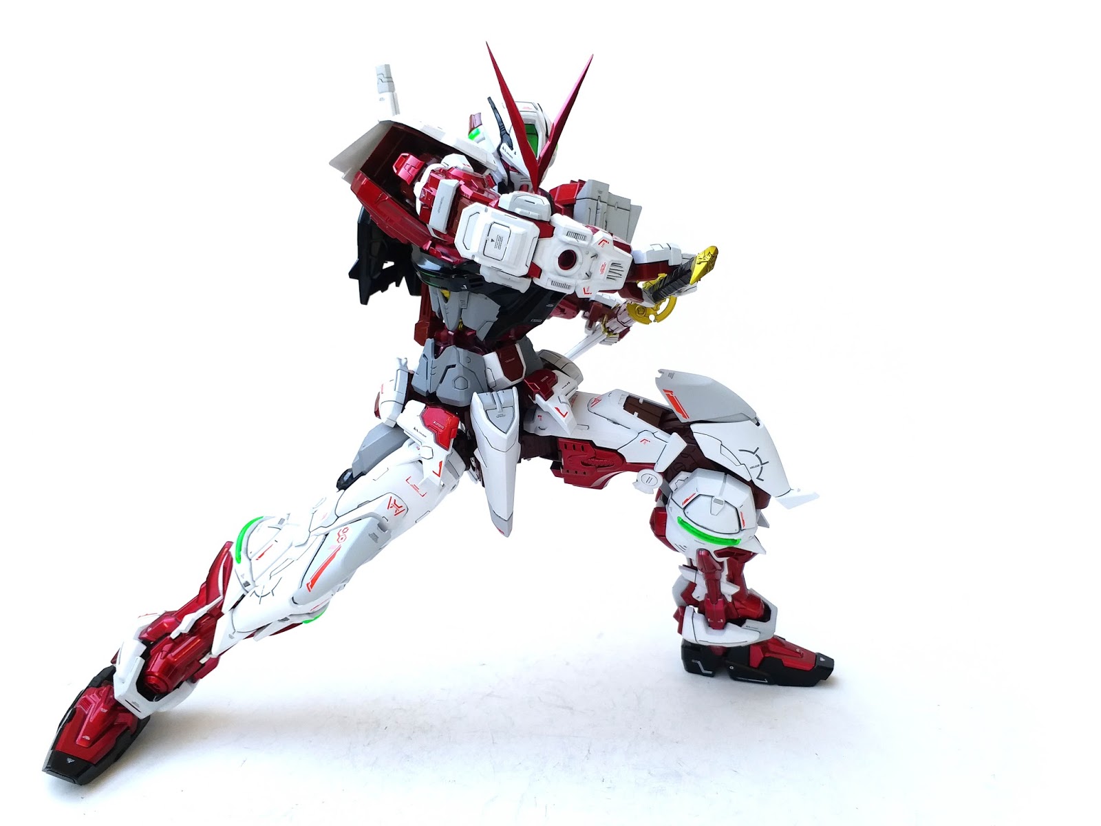 Painted Build: 1/60 Gundam Astray Red Frame