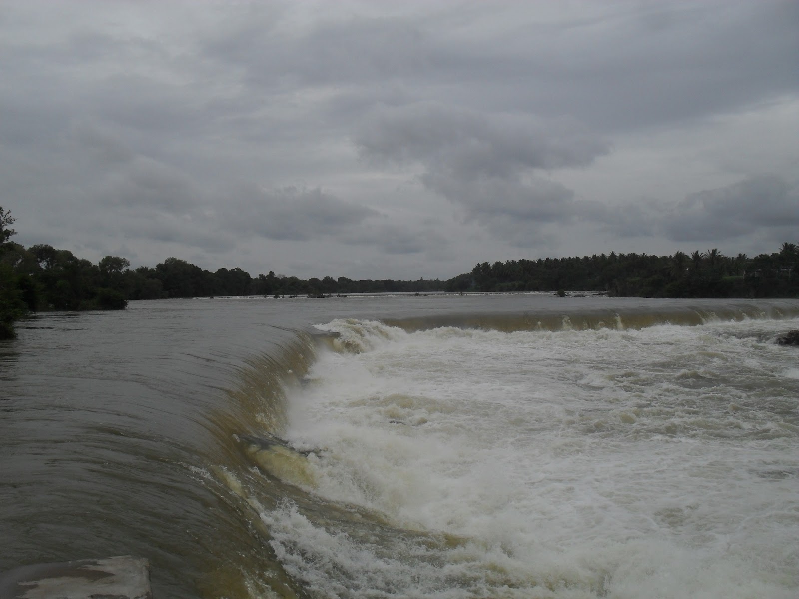 YENNAAR: Krishna Raja Sagara Dam (KRS), Mysore