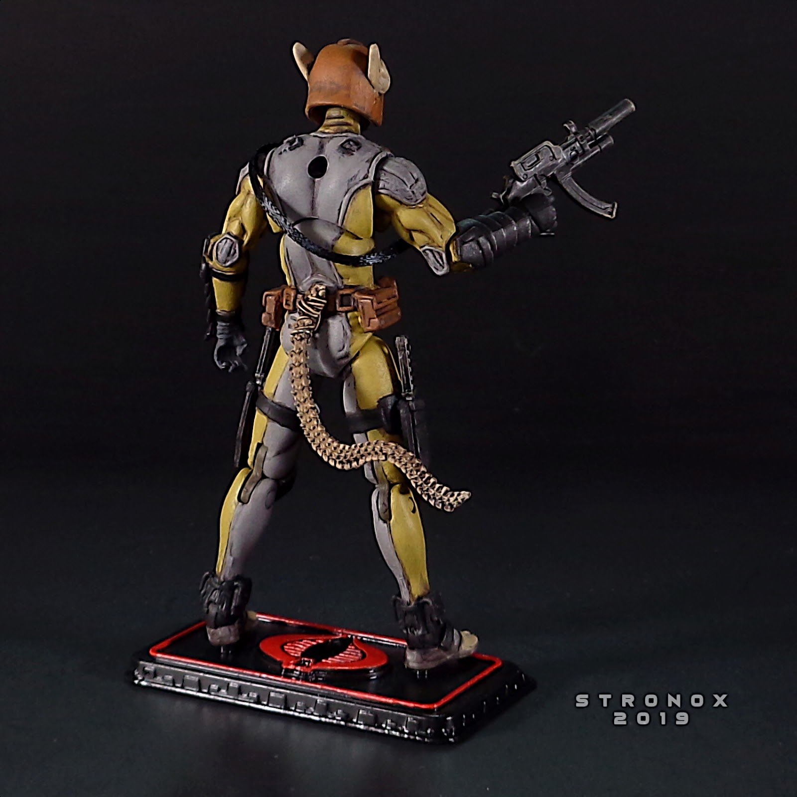 Stronox Custom Figures: March 2019