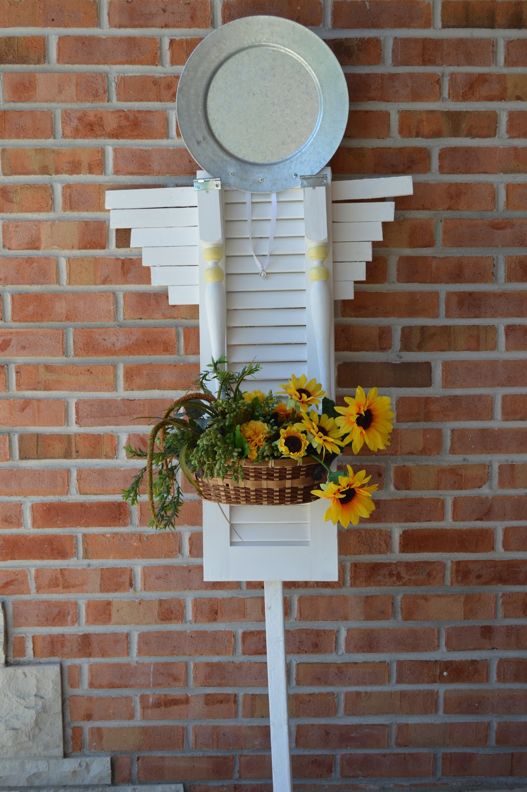 Sew Much To Give: Shutter Garden Angels