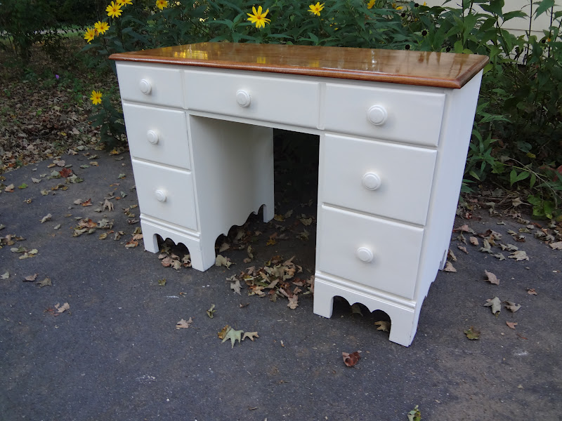 Heir and Space: A Rock Maple Desk