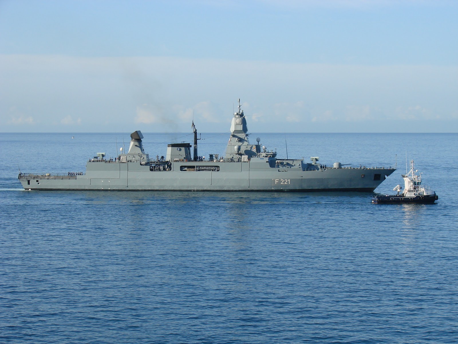 Sergio@Cruises: Fragata F221 Hessen