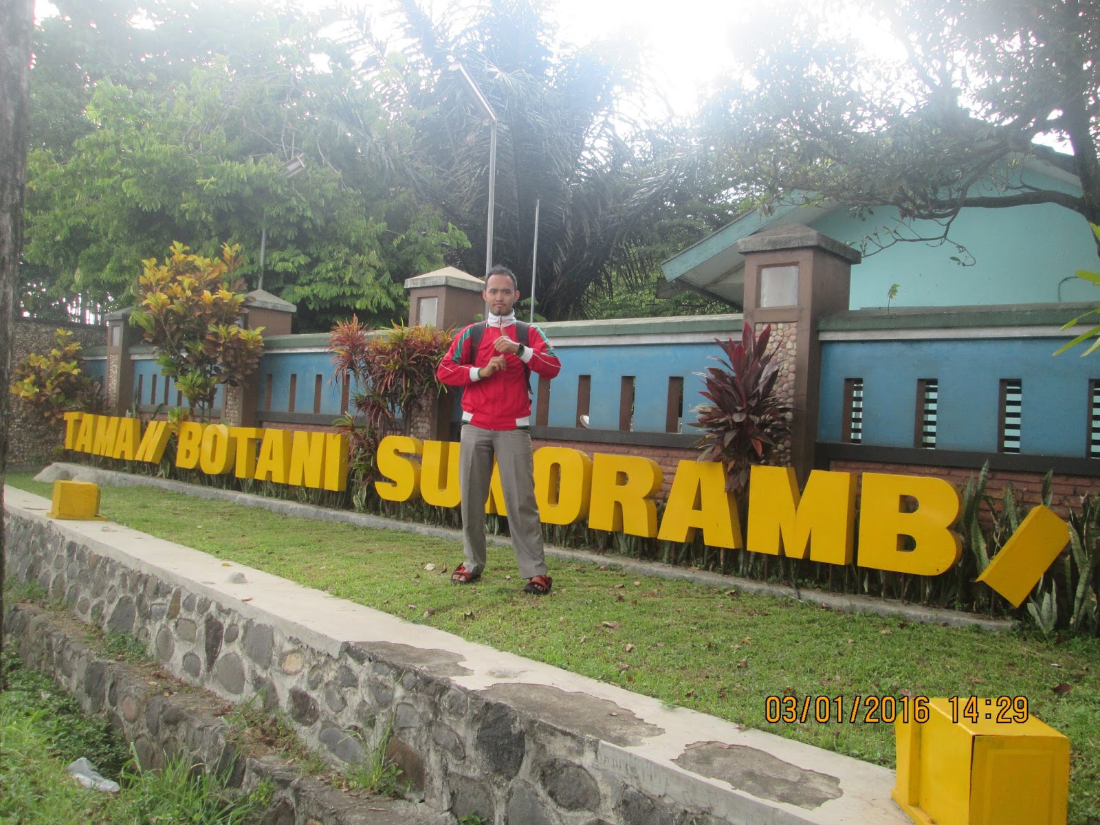 Galeri Wisata Salam Astutik: TAMAN BOTANI SUKORAMBI JEMBER