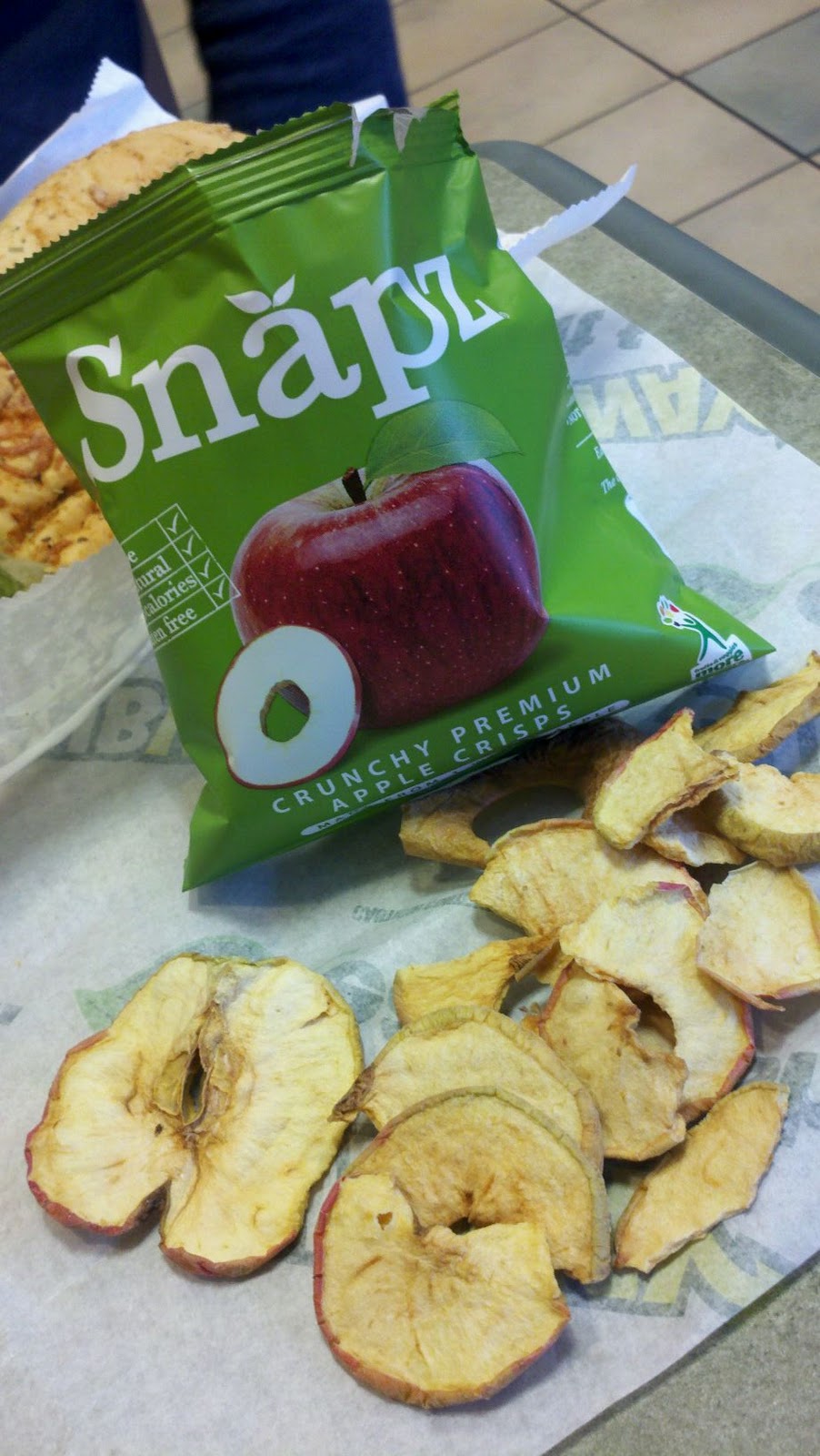 Beck's Brands: Snapz Apple Crisps - Subway