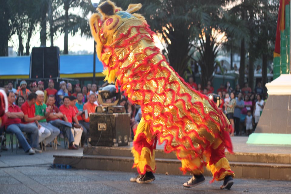 It's More Fun In Albay: Albay Fiesta Tsinoy 2012 Day 1