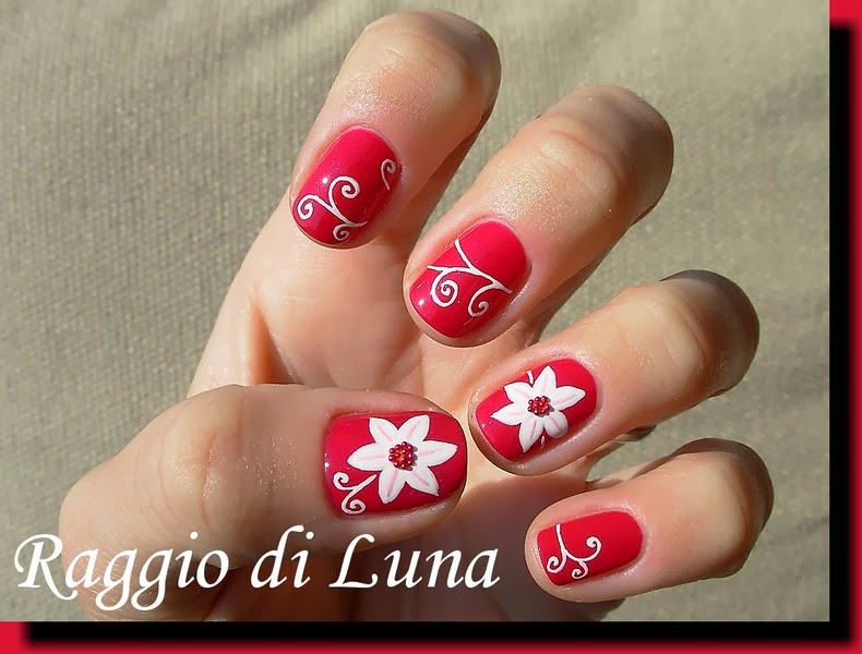 Raggio di Luna Nails: White flower on carmine red