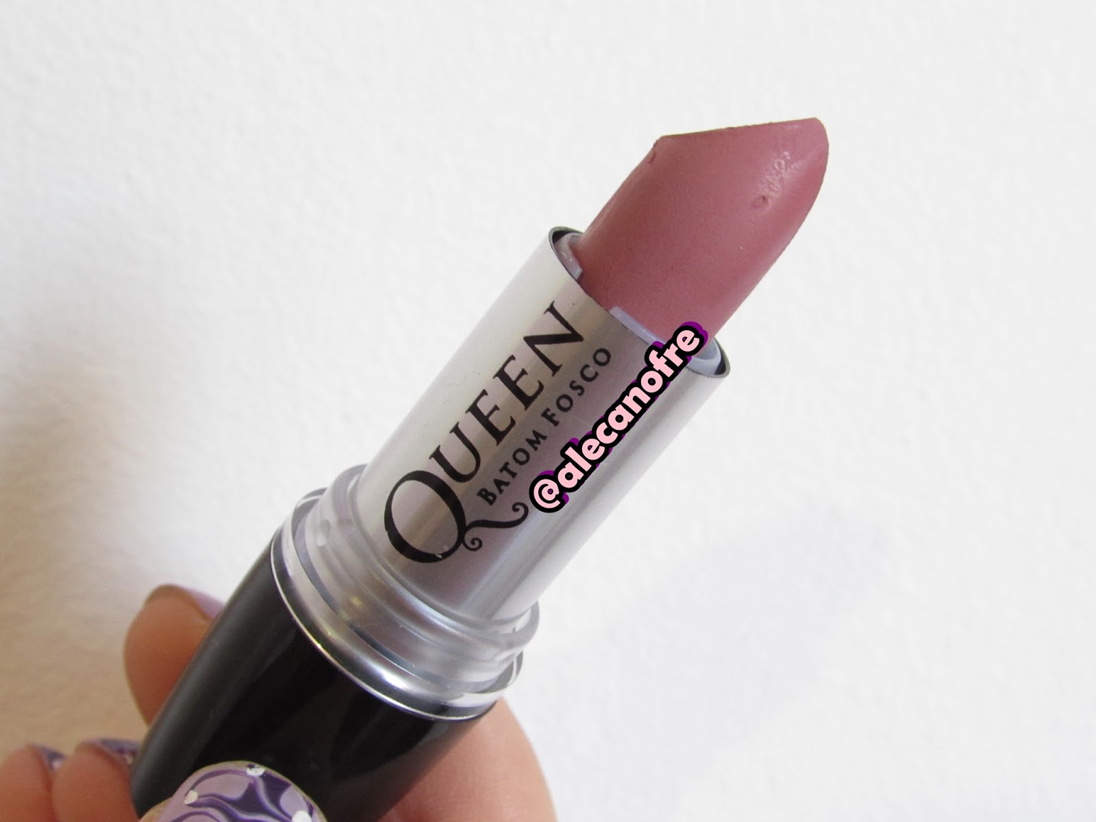 Batom Queen Classic 24 - Ale Canofre