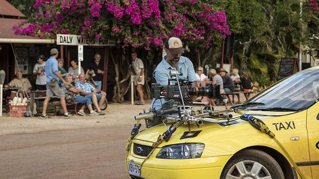 drivingandlife: CATCH THE 'LAST CAB TO DARWIN'