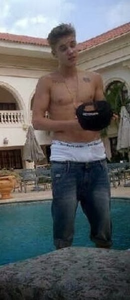 Celeb Saggers: Justin Bieber Sagging Super Low!