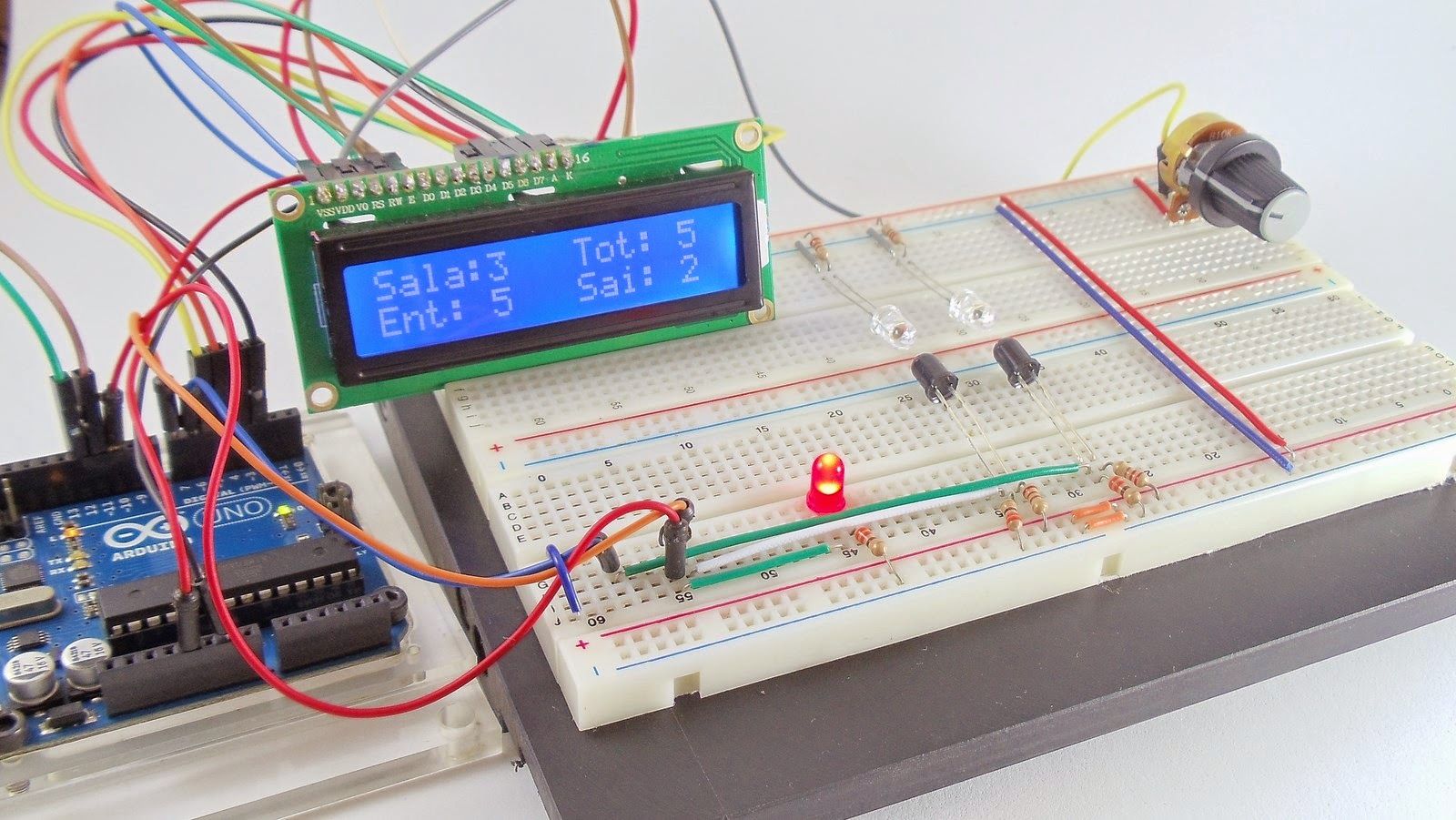 Contador de visitantes usando led IR e fototransistor - Arduino e Cia