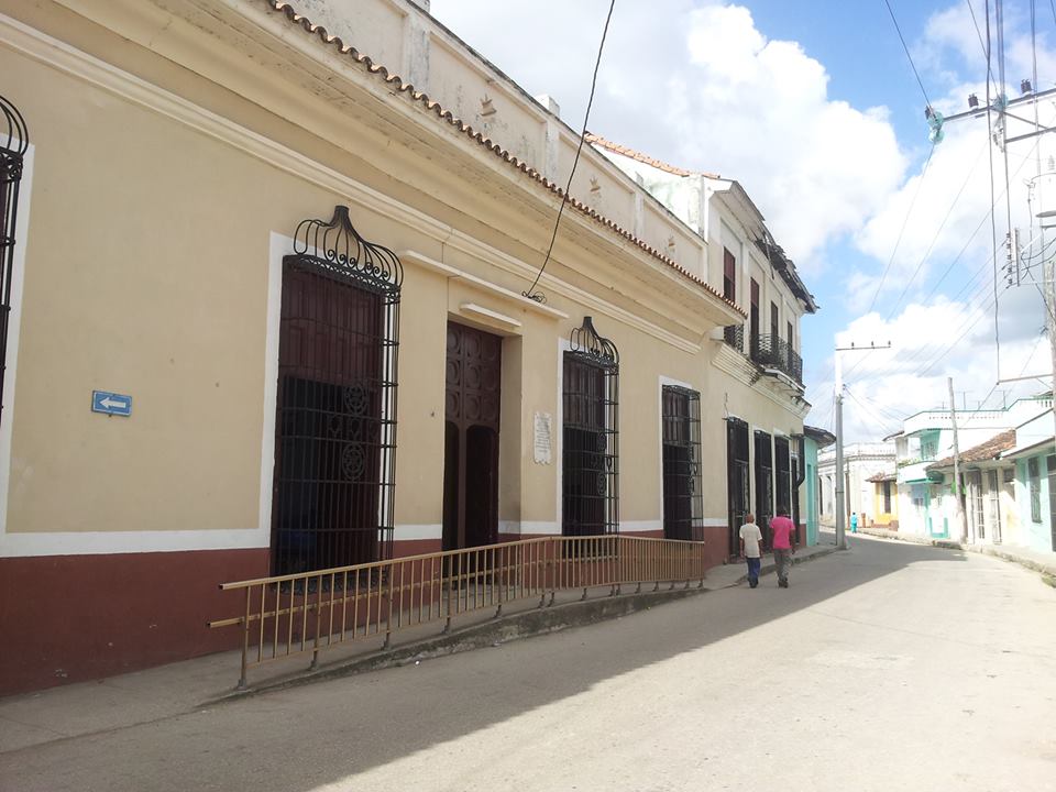 Calles y rincones de Sancti Spíritus de Cuba: Escuela Primaria Rubén ...