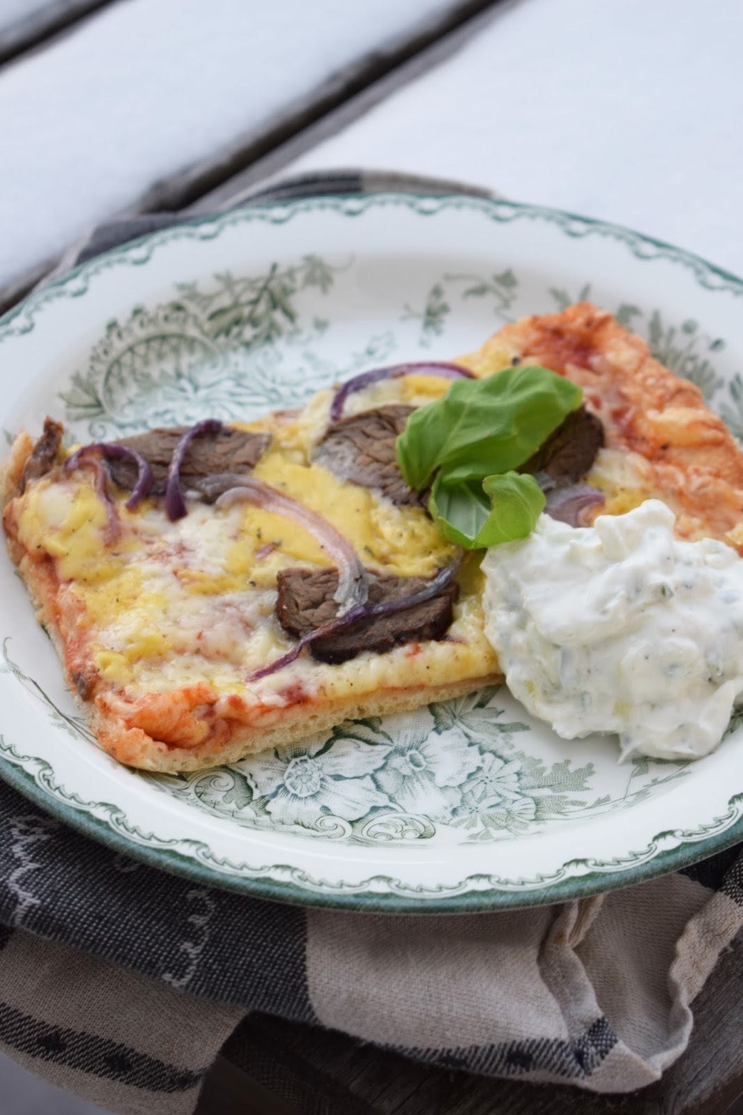 Smaskelismaskens: Oxfilépizza med bearnaisesås