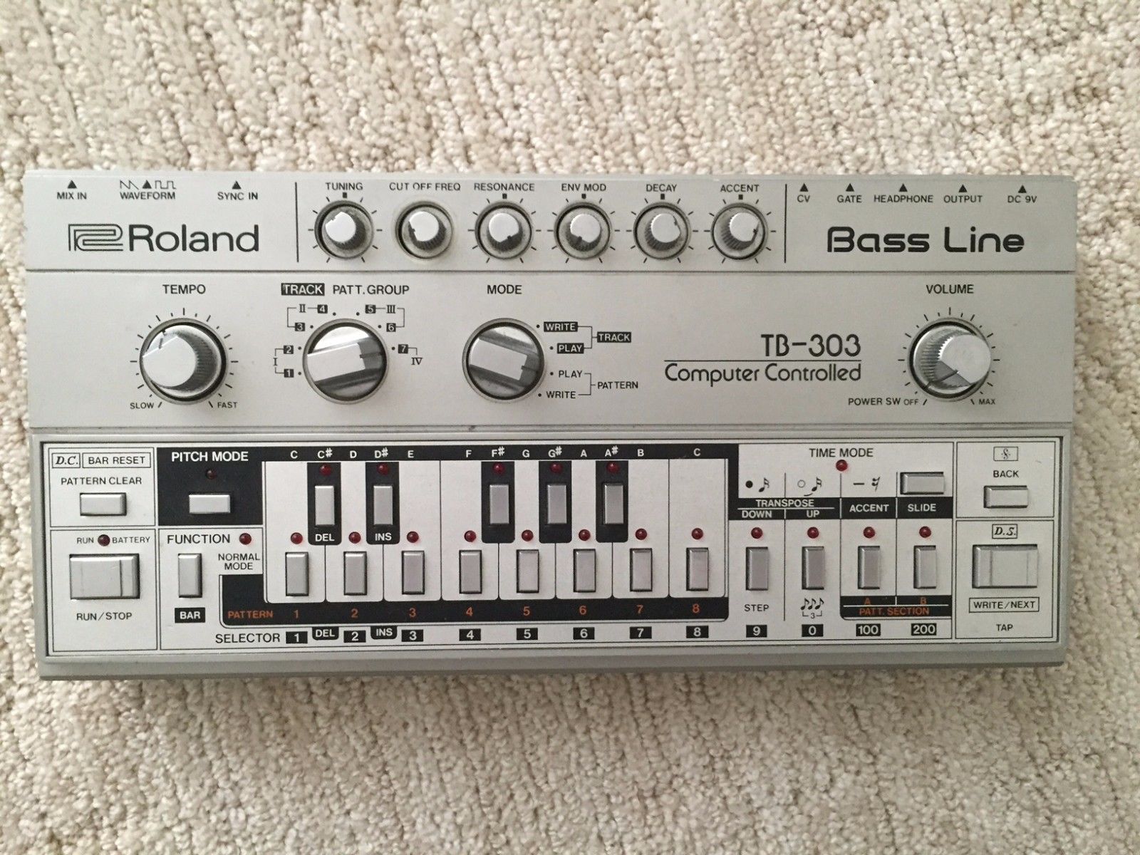 MATRIXSYNTH: Roland TB-303 with Original Box