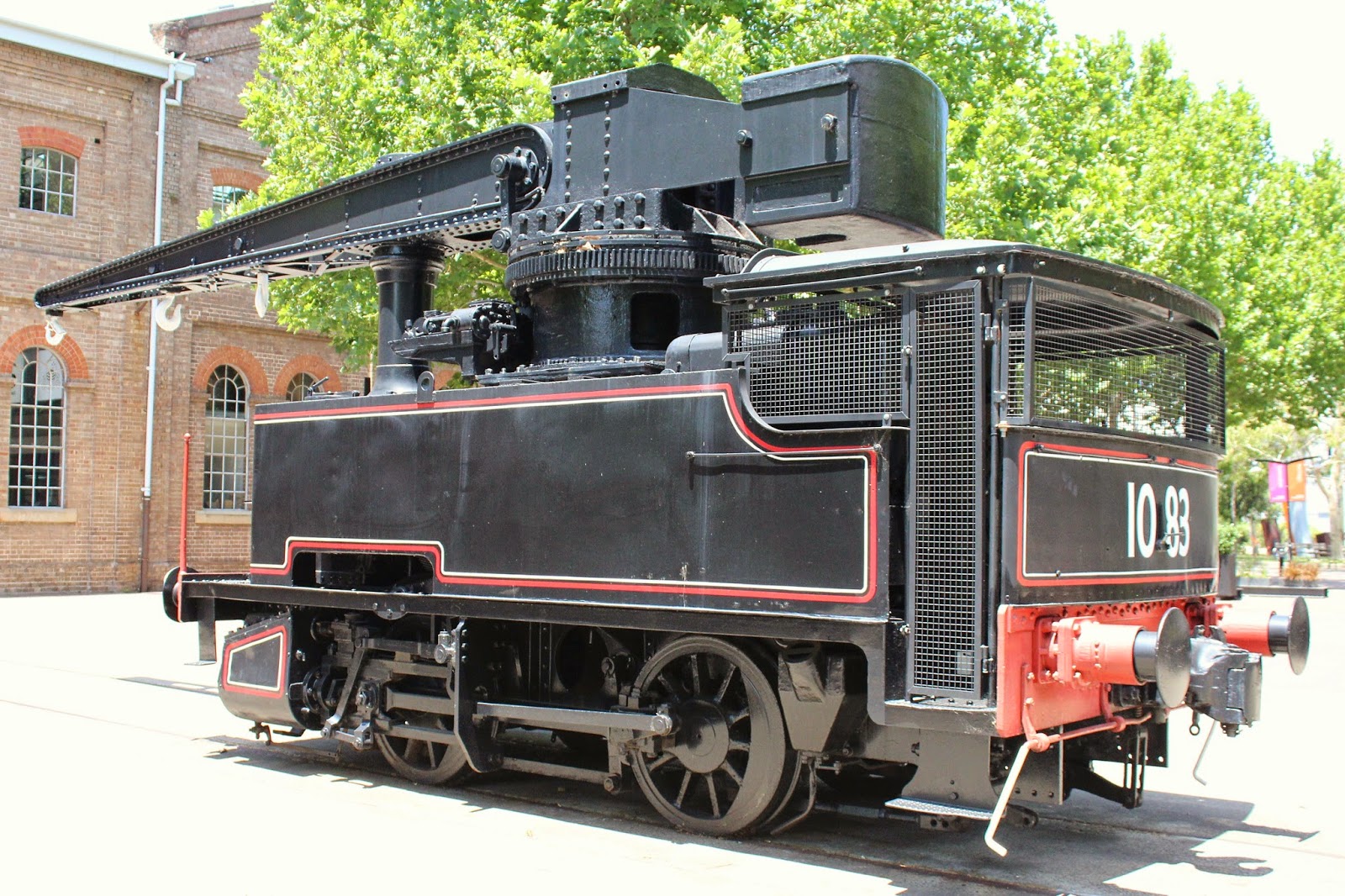 rusted2therails: The 1083 Luffing Crane tank locomotive
