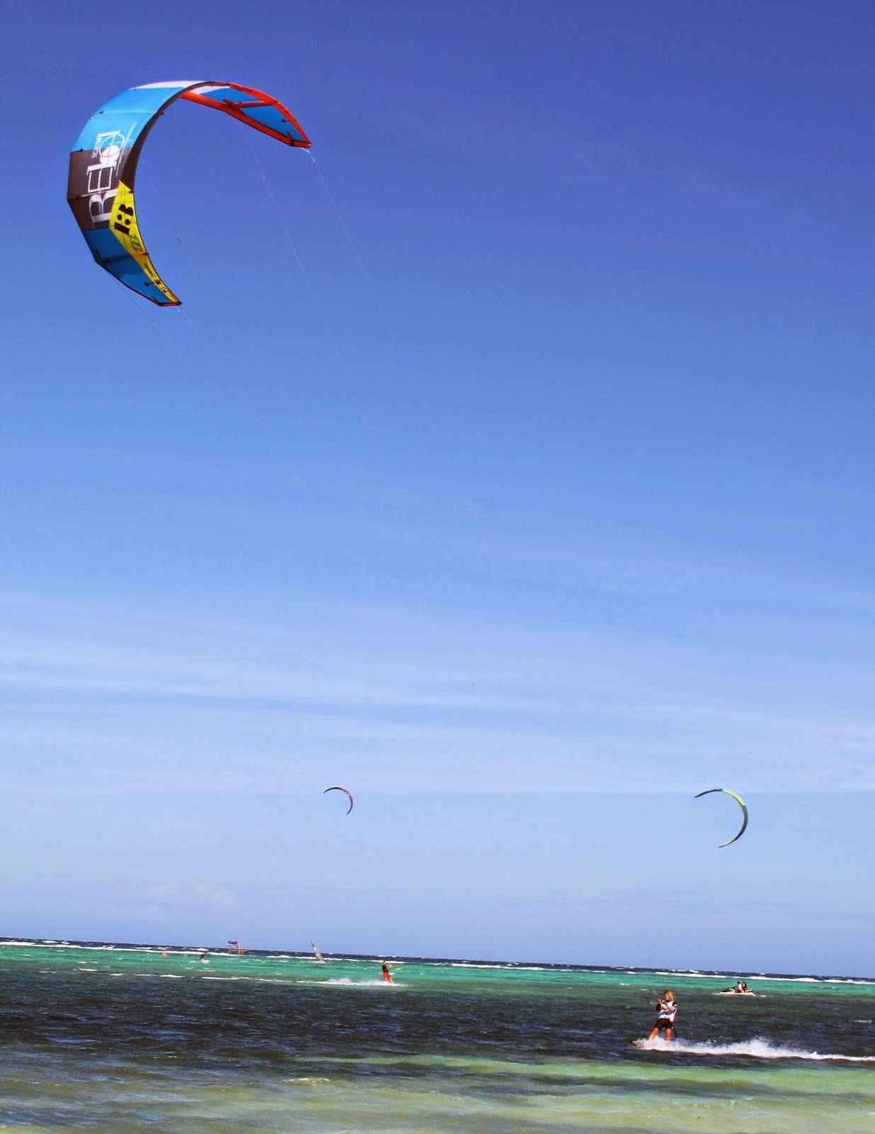 Gridcrosser: At Play with the Wind and Surf: The Boracay International ...
