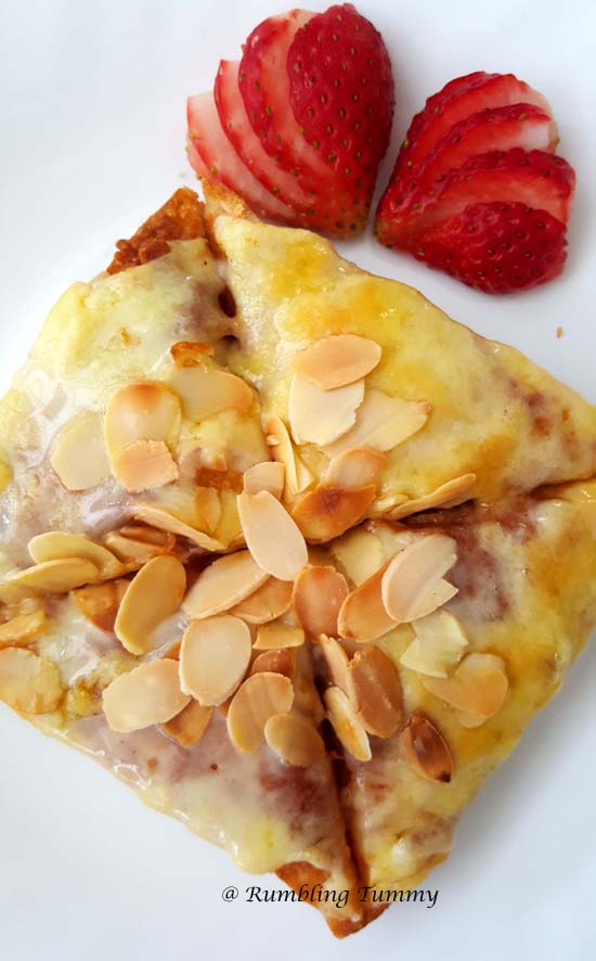 Rumbling Tummy: Injeolmi Toast 인절미 토스트