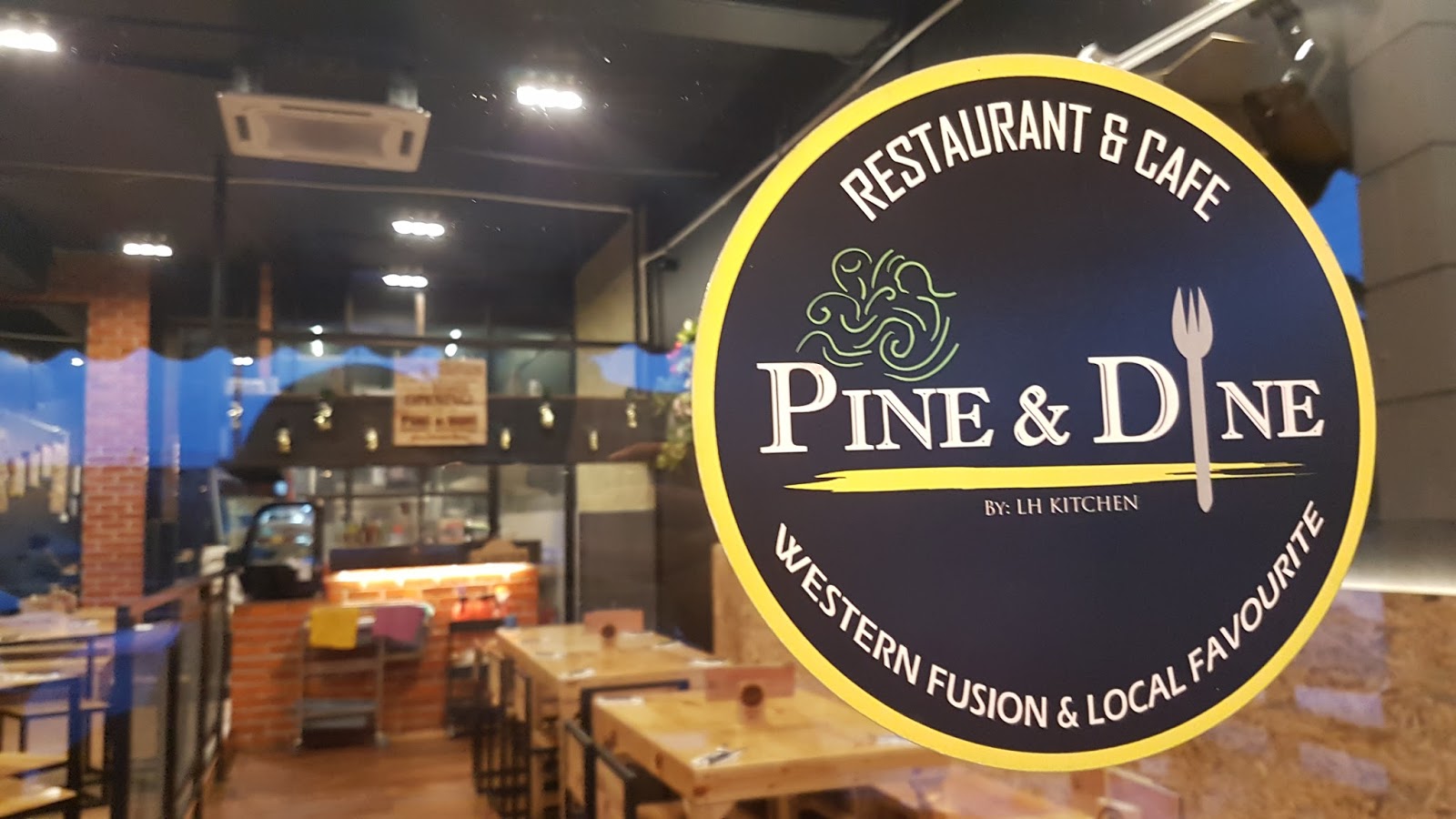 WANDERLUST DJ: Pine & Dine, Bangi Gateway