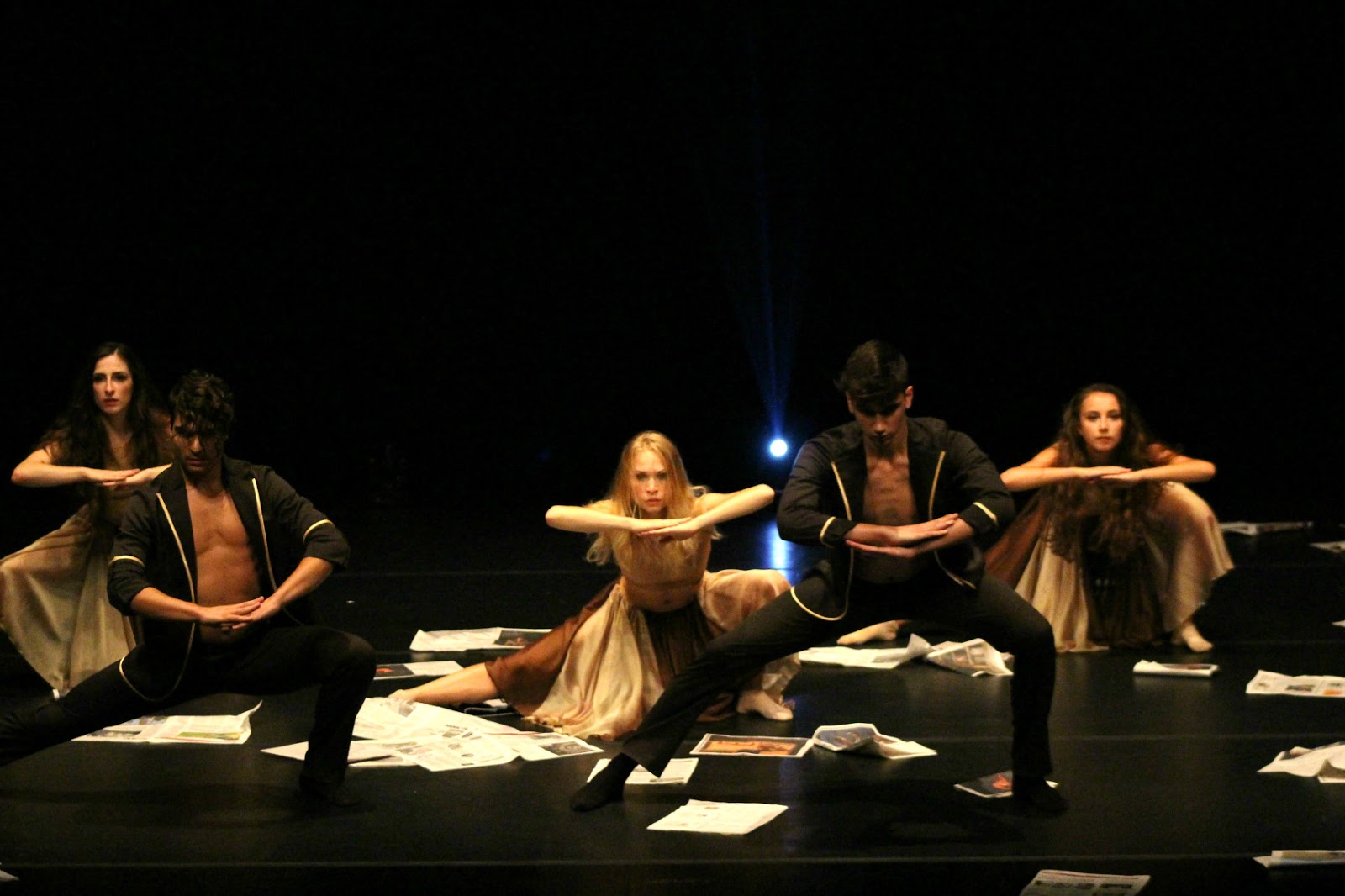Kayzer Ballet trouxe «A Light in The Dark» ao Teatro Lethes