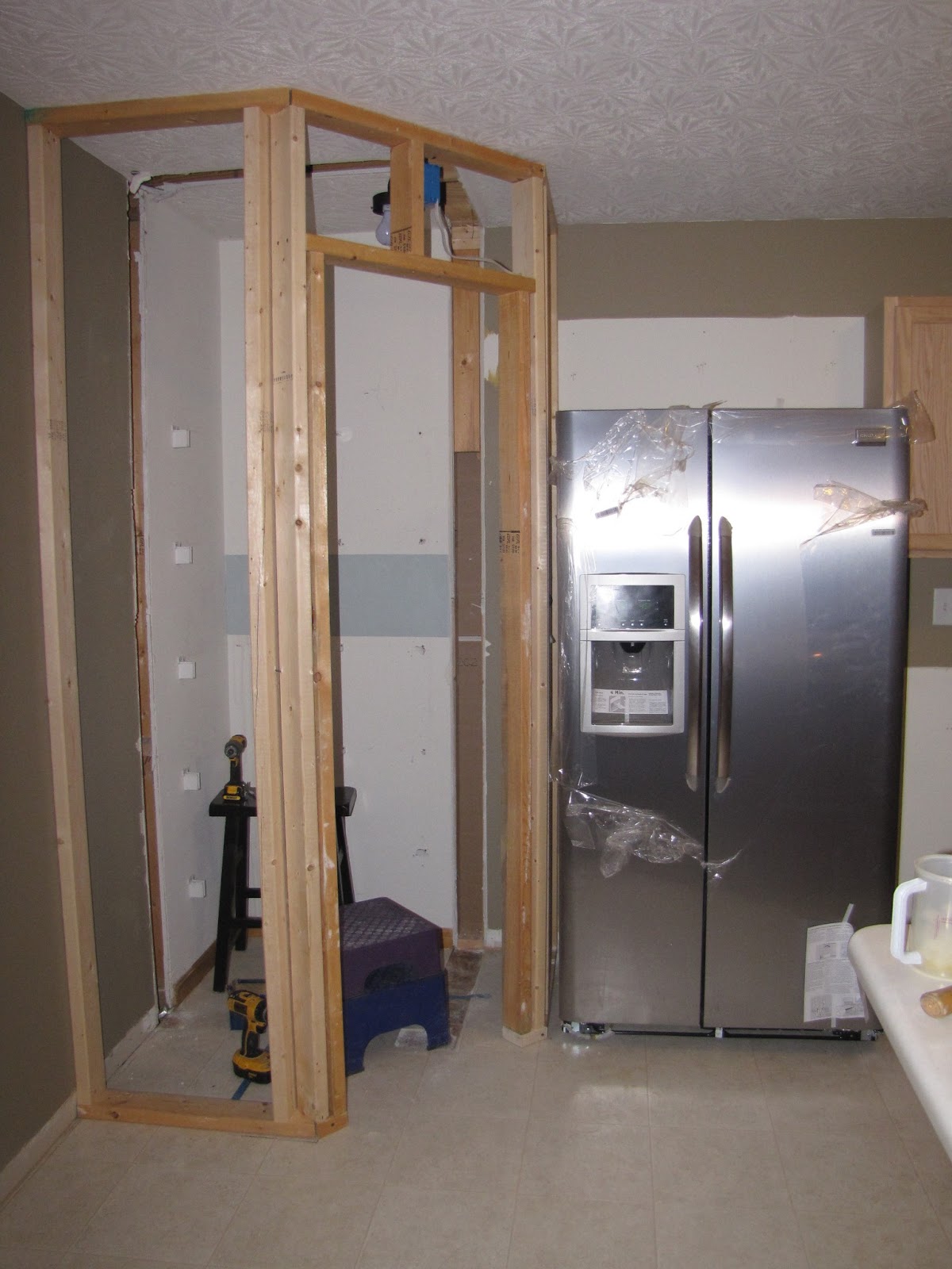 BookGirlCreations: Kitchen update finished pantry