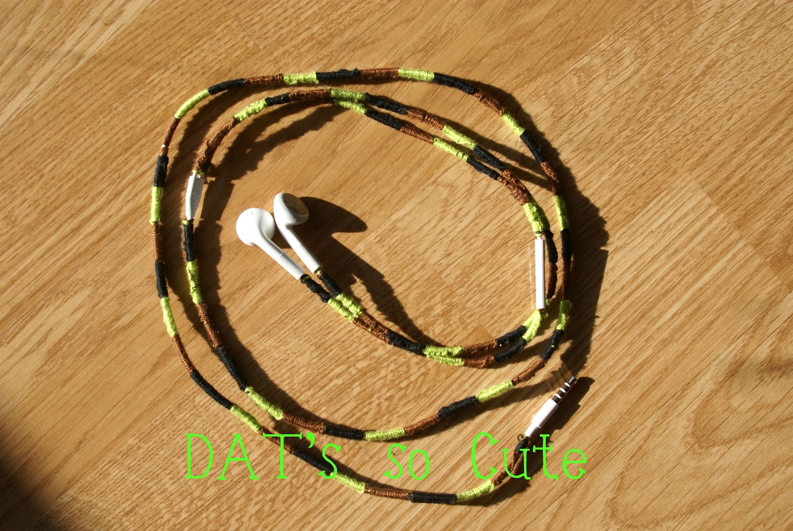 DAT's so Cute: Earbud wrap-Simple Soultion